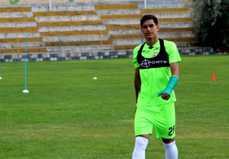Mohammad Naderi linked with Persepolis – PersianFootball.com