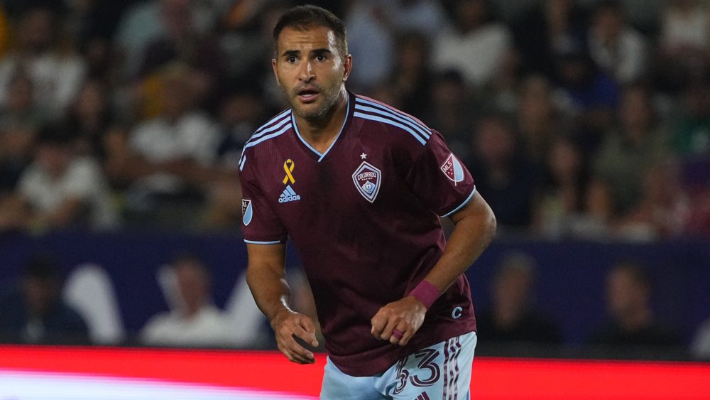 Colorado Rapids sign Steven Beitashour to one-year contract ...